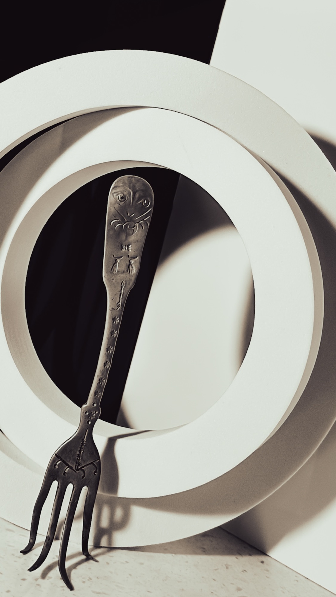 The Fork as a Mirror: A Philosophical Reflection on a Humble Tool – 11 ...